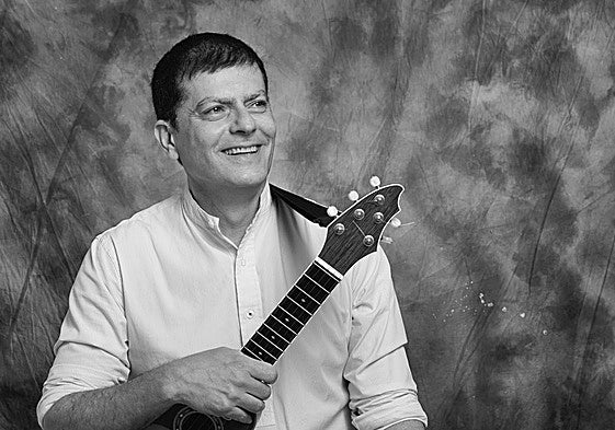 Benito Cabrera, timplista: «Es más enriquecedor intentar ser universal desde mis propias raíces ...